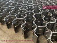 China 310S Stainless Steel Hexmesh Duct Refractory Lining 2in Thickness 14ga Strips 2in Hexagonal Hole HESLY China Factory for sale