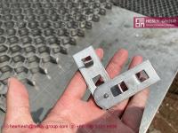 China Refractory Anchors Hexmesh Punch Tabs Corner Anchor Custom Made 310S 1200C for sale