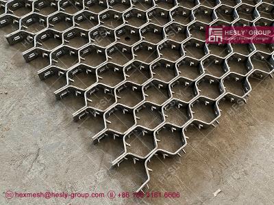 China Refractory Hex Mesh 50mm Hexagonal Hole 3.0x25mm Strip Carbon Steel 253MA for Furnace Lining for sale
