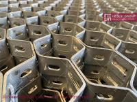 China SUS304 Stainless Steel Hex Metal Grating 2x30x50mm for Refractory Lining and Industrial Flooring for sale