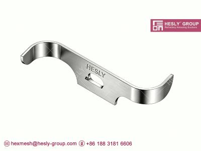 China S-Bars Hex Mesh Anchors Type S Hexalt Anchor 2.0mm Thickness SS316 Punch Tabs for Cyclones FCCU for sale