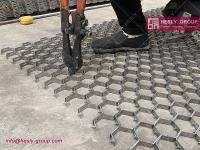 China Stainless Steel 321 Hexmetal Mesh 19mm Height 1.85mm Thickness Refractory Anchoring for sale