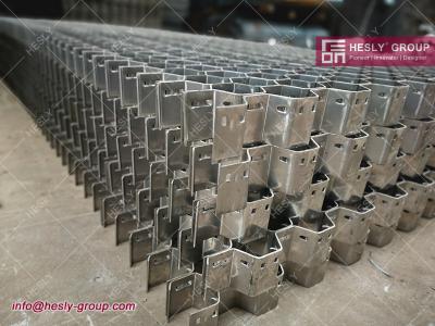 China 3/4x14Ga AISI 310S Hexsteel Grid 36x36 HESLY Brand Refractory Hex Mesh for Cyclones for sale