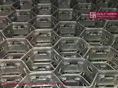 China Stainless Steel 309 Hex Mesh Grating 1.5x19x46mm for Cyclone Refractory Lining for sale