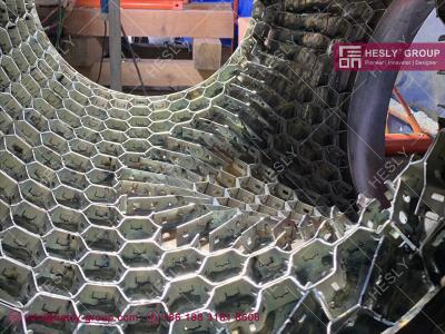 China AISI304 Hexmesh H Type 1 inch 14 Gauge Bonding Hole 960x1000mm Refractory Anchors for sale