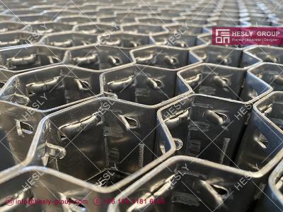 China Stainless Steel 304 Hex Mesh 2.0mm Strip 20mm Height 50mm Hex Hole Refractory Anchoring for sale