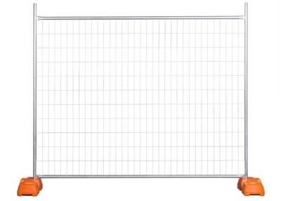 China 42 Micron Zinc Coated Temporary Metal Fence Panels - 2.1x2.4m Size with Multiple Wire Diameters for sale