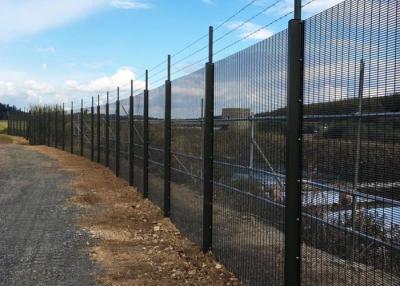 China Powder Coated 358 Anti-Climb Security Fencing - 76.2mm x 12.7mm Mesh with 3-5mm Wire Thickness for sale