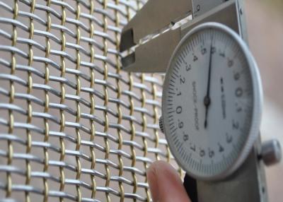 China 8m Width 65mn 4 Mesh Stainless Steel Crimped Wire Mesh Screen Sheets for sale