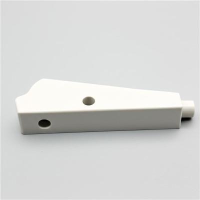 China Temperature Applications Al2O3 with Melting Point 2072°C and Difficult Machinability for sale