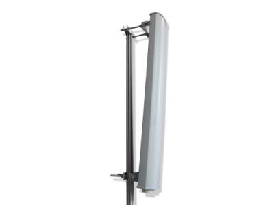 China 15-18dBi 2G 3G 4G Wide Band Panel Antenna 2400-2500MHz N Female for Signal Repeater for sale