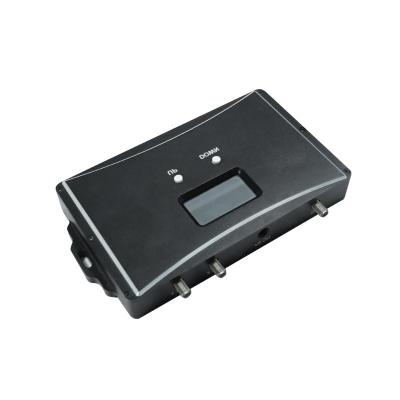 China 70dB Gain Dual Band Selective Repeater With LCD Real Time Display for sale