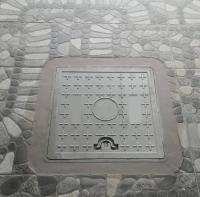China CE/ISO En124 Ductile D400 Hinged Manhole Cover SMC Square Fiberglass For Resin for sale