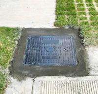 China FRP/SMC/GRP Composite Resin Fiberglass Square Manhole Cover For Sidewalk Garden Road for sale