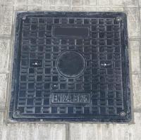 China Anti Slip Embedded SMC Manhole Cover Durable And Lightweight Easy Installation And Maintenance for sale