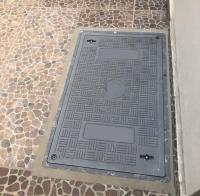 China FRP/SMC/GRP Composite Resin Fiberglass Square Manhole Cover For Sidewalk Garden Road for sale