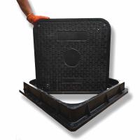 China EN124 Lightweight Composite Manhole Cover Reduced Mass Round Access Lid for Municipal Drainage Systems for sale