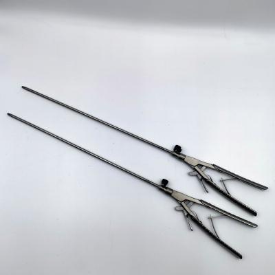 China Laparoscopic V-Shaped Curved Needle Holder 5mm x 330mm for Surgical Suturing for sale