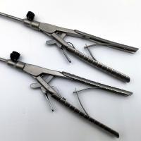 China Laparoscopic Needle Holder 5mm 330mm V-Shaped Curved Jaw Reusable Surgical Instrument for sale