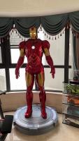 China Customized Size Iron Man MK47 1 to 1 Statue Marvel Figure Resin Fiberglass Sculpture for sale