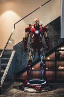 China Iron Man Sculpture Customization Item Custom Super Hero Fiberglass Marvel Figure for sale