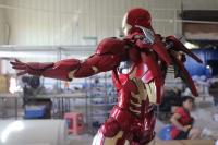 China Customized Life Size Super Hero Fiberglass Iron Man Sculpture for Home Decoration for sale