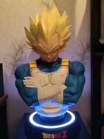 China Customized Color Technique Hand Carved Resin Goku and Vegeta Sculpture for Collection for sale
