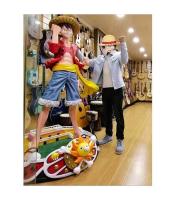China Customizable Folk Art Style One Piece Figure Luffy Resin Sculpture for Office Display for sale