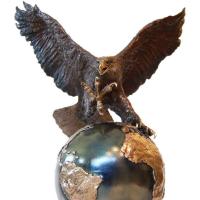 China Engraving Carving Type Large Metal Garden Eagle Sculpture Bronze Eagle Custom Design for sale