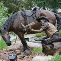 China Custom Life Size Antique Riding Horse Statue Bronze Sculpture for Garden Decoration for sale