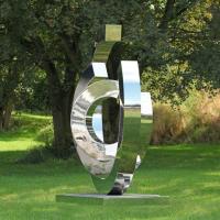 China Customized Stainless Steel Crescent Moon Sculpture For Your Customer Requirements for sale