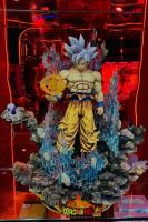 China Wholesale 55cm Dragon Ball Goku Anime Figure Super Saiyan Action Goku Resin Figures Statue for sale