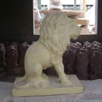 China Custom Outdoor Natural Marble Lion Life Size Marble Lion Sculpture Decoration Statue Stone Animal Lion For Sale for sale