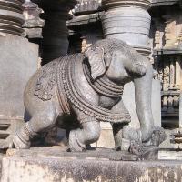 China Customizable Traditional Design Style Marble Elephant Sculpture for Garden Decoration for sale
