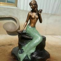 China Custom Western Style Life Size Metal Mermaid Sculpture Large Beautiful Cast Bronze Mermaid Statue for sale