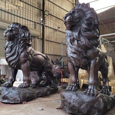 China Hot popular outdoor decoration cast bronze lion statue life size decor metal art animal sculpture For Sale for sale