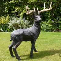 China Garden Yard Outside Decoration Metal Craft Life Size Bronze Moose Elk David's Deer Sculpture For Sale for sale