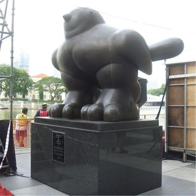 China Outdoor Decor Customized Life Size Bronze Statue of Fat Bird for Garden Beautification for sale