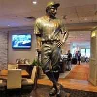 China Europe Metal Custom Design Life Size Kid Baseball Player Garden Sculpture Brass Bronze for sale