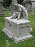 China Custom Funeral White Stone Monument European Style New Headstone Tombstone With Angel Statue Carving For Graves for sale
