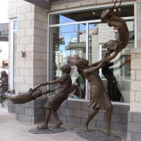China Customized Life Size Metal Children Kids Sculpture for Outdoor Garden Decoration for sale