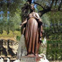 China Outdoor Garden Bronze Pieta Sculpture Mother Mary Holding Jesus for Custom Design for sale