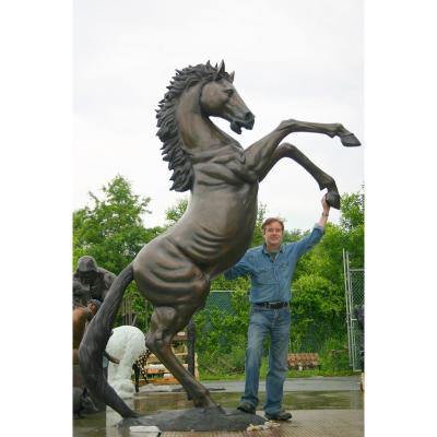 China 2024 New Style Life Size Brass Outdoor Metal Art Horse Statue Bronze Garden Sculpture for Sale for sale
