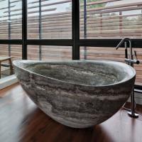 China Custom Luxury hotel Arabescato Marble Bathtub Natural Marble Freestanding Soaking Bathtub for sale