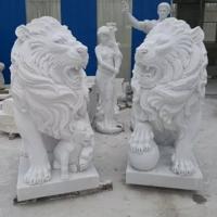 China Large Life Size Antique Stone White Marble Lion Statues for Outdoor Garden Customized for sale