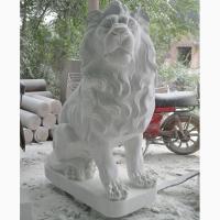 China Outdoor Garden Decor Hand Carved Marble Lion Sculpture for Front Door in White Stone for sale