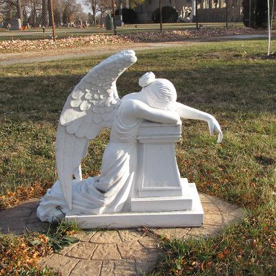 China Hot Sale Outdoor Decoration Catholic Life Size Stone White Marble Kneeling Angel Tombstone Statues Greek Sculpture for sale