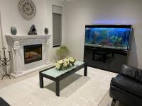China Custom White Marble Fireplace Natural Indoor Decorative Hand Carved Marble Fireplace for sale
