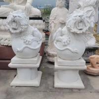 China Life Size Chinese Lion Natural Marble Garden Animal Sculpture for Theme Park Ornament for sale