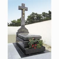 China Customized American Style Black Granite Courtyard Grave Monument with Marble Sculpture for sale